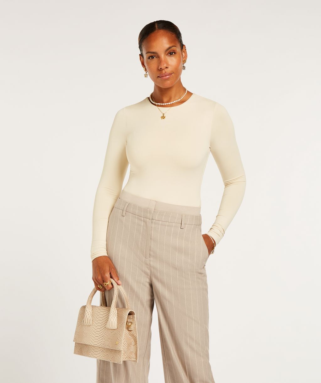FELICE super fitted body - Ecru | JOSH V | Official online shop