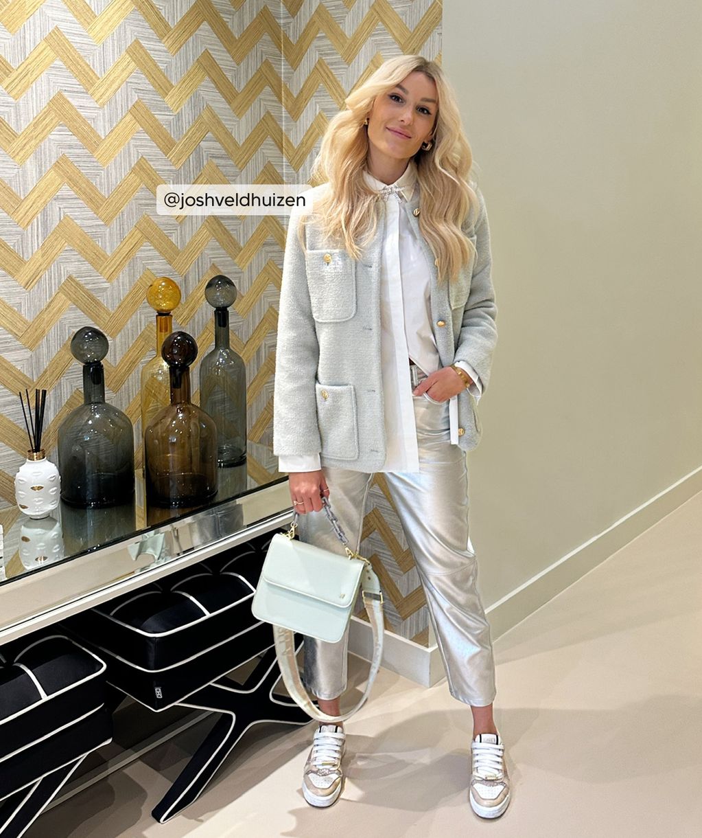 JENNIE regular fit women's blouse - White | JOSH V | Official online shop