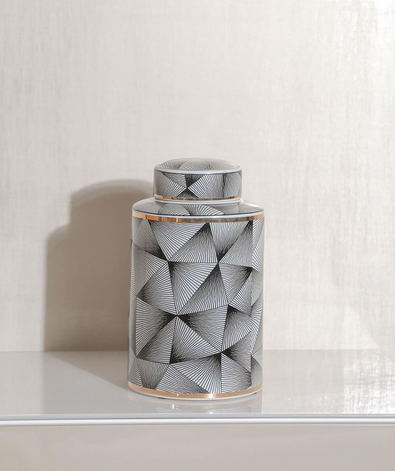 Porcelain pot with lines 30 cm | JOSH V Home | Official online shop