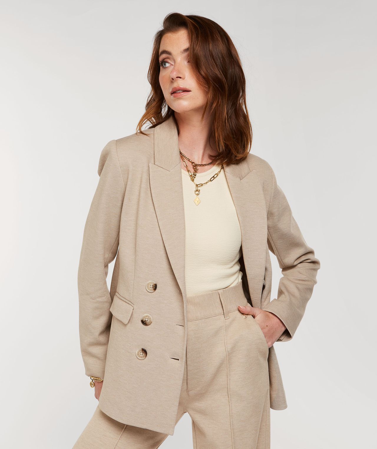 ZEEVA Blazer Dark Sand | Blazers | JOSH V Spring 2022 | Official online ...