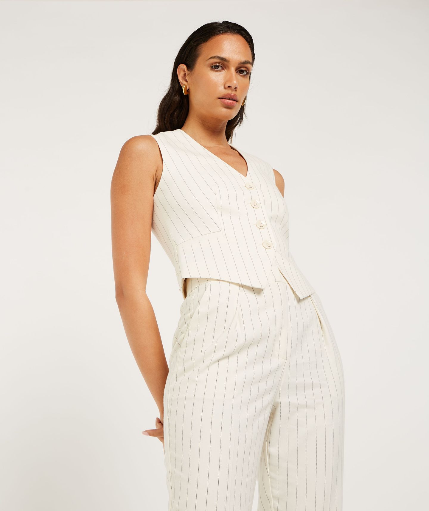 CAMILA fitted gilet met krijtstreep - Cocoon White Black | JOSH V ...