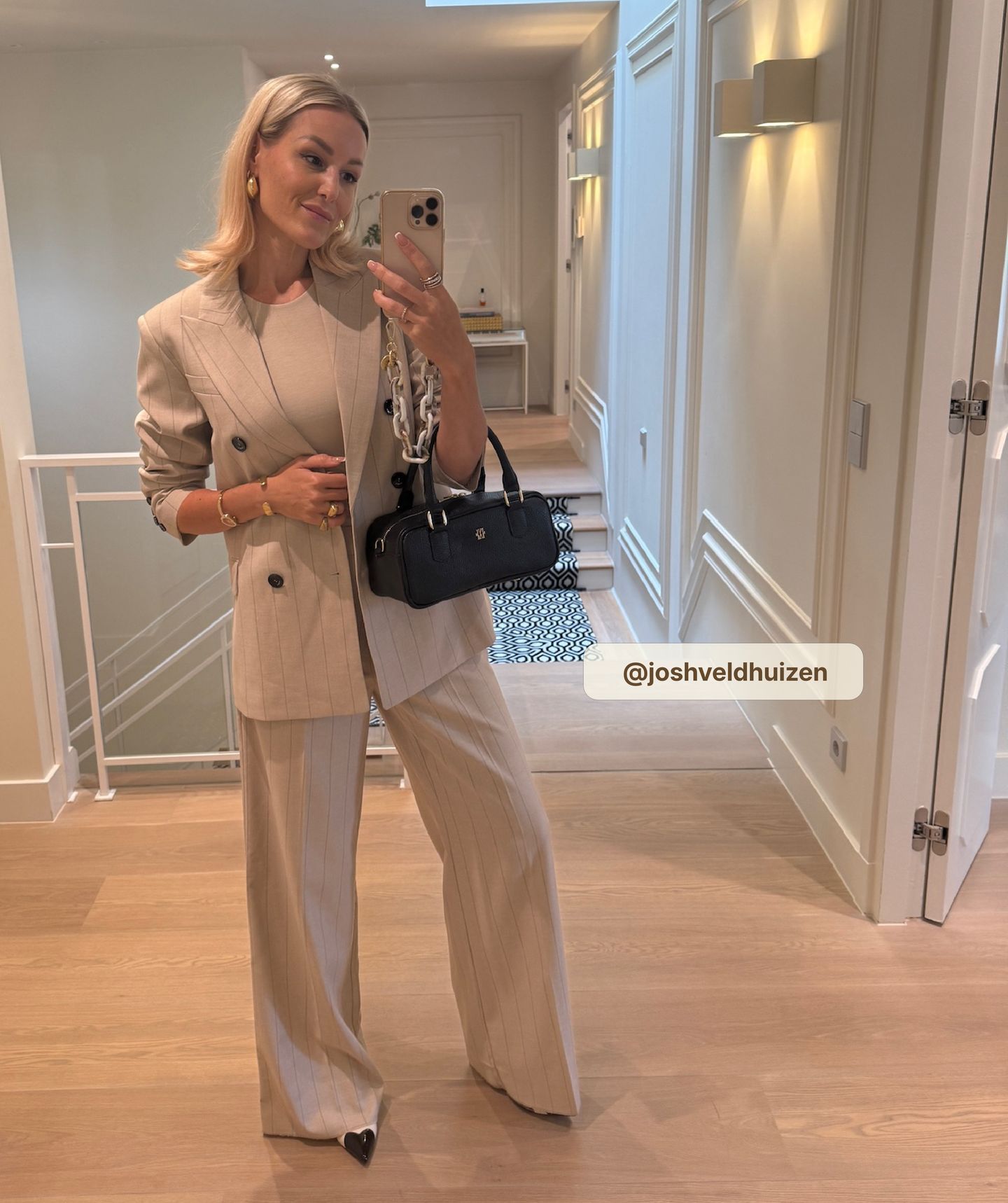 PLEUN regular fit blazer met krijtstreep Light Beige l JOSH V ...