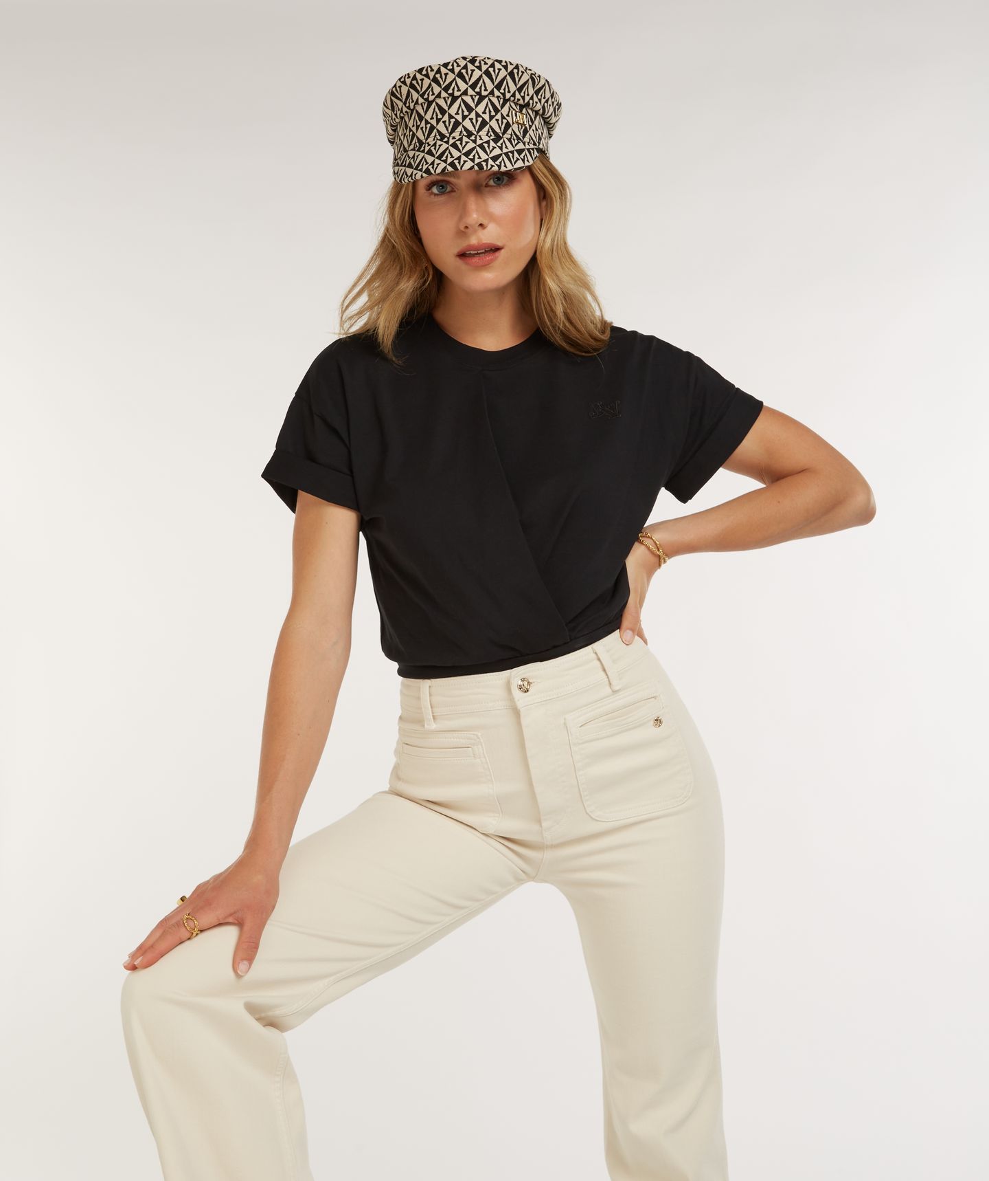 TIARA women's cap with jacquard dessin | JOSH V | Official online shop